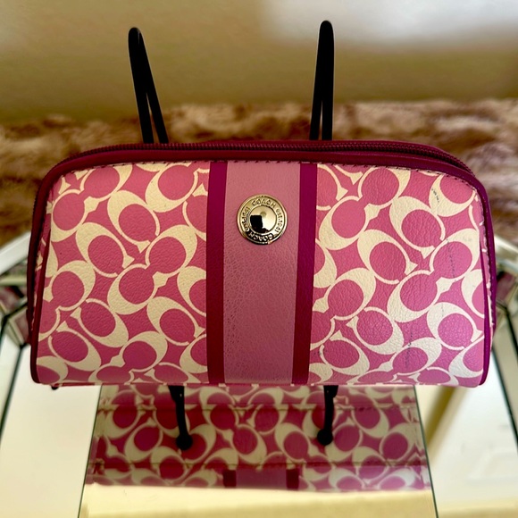 Coach | Bags | Coach Pouch Guc | Poshmark